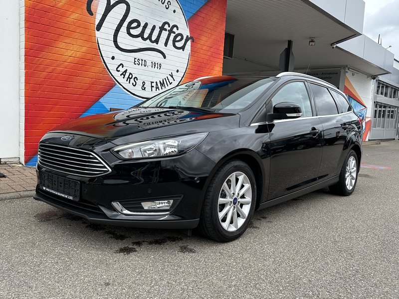 Ford Focus Turnier Titanium/Automatik/Rfkamera gebraucht kaufen in ...