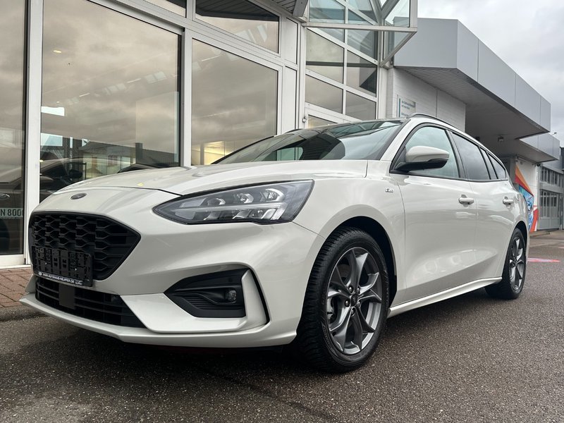 Ford Focus Turnier ST-Line/LED/ACC/Rfkamera/Head-up gebraucht kaufen in ...